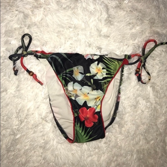 Guess | Swim | Guess Floral Bikini | Poshmark